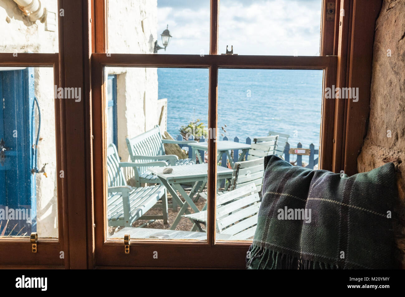 Crail scotland harbour gallery hi-res stock photography and images - Alamy