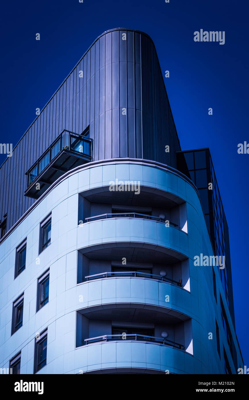 Leeds Gateway office block Stock Photo - Alamy