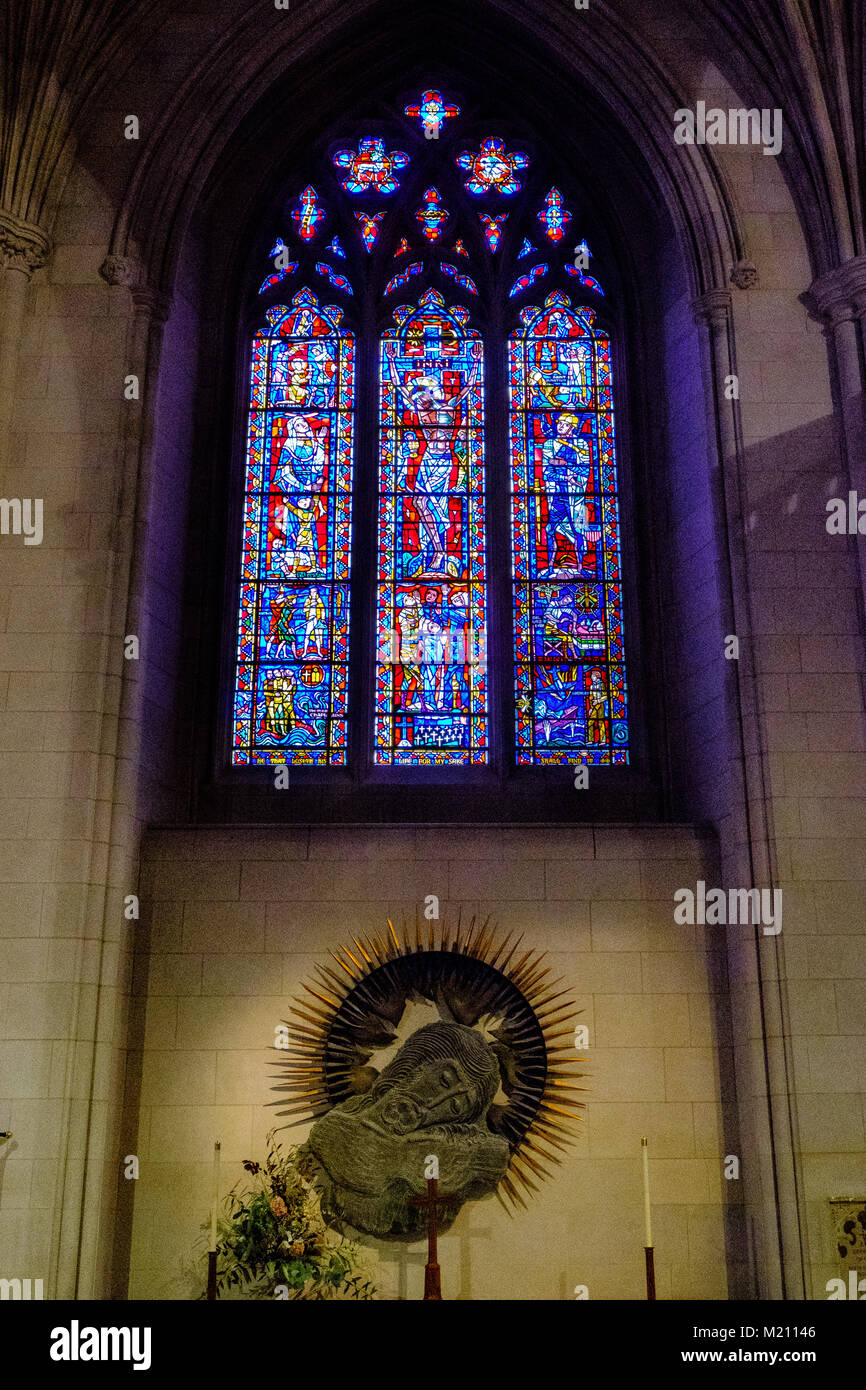 Sacrifice for Freedom Stained Glass Window, War Memorial Chapel ...