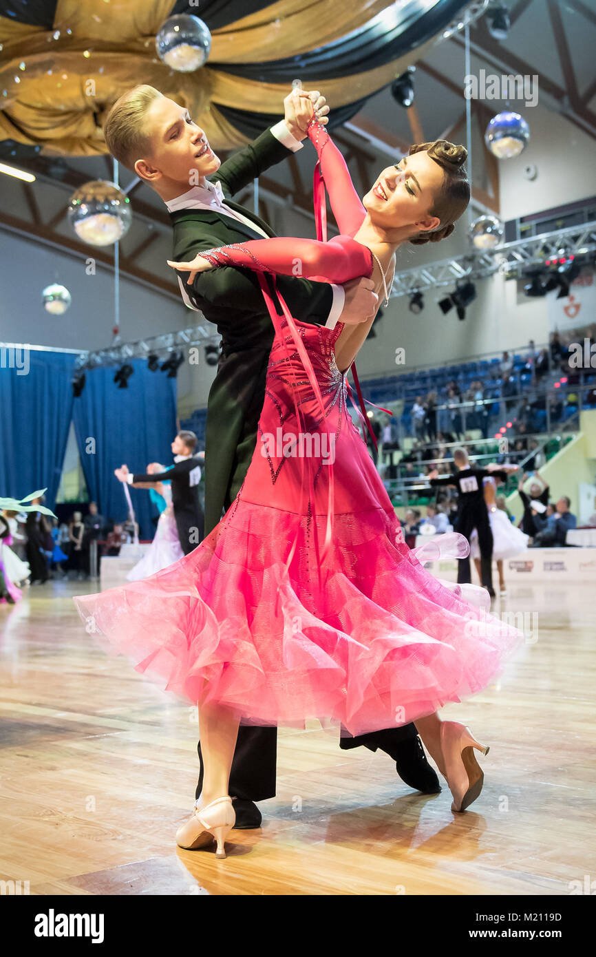 dancers dancing standard dance Stock Photo - Alamy