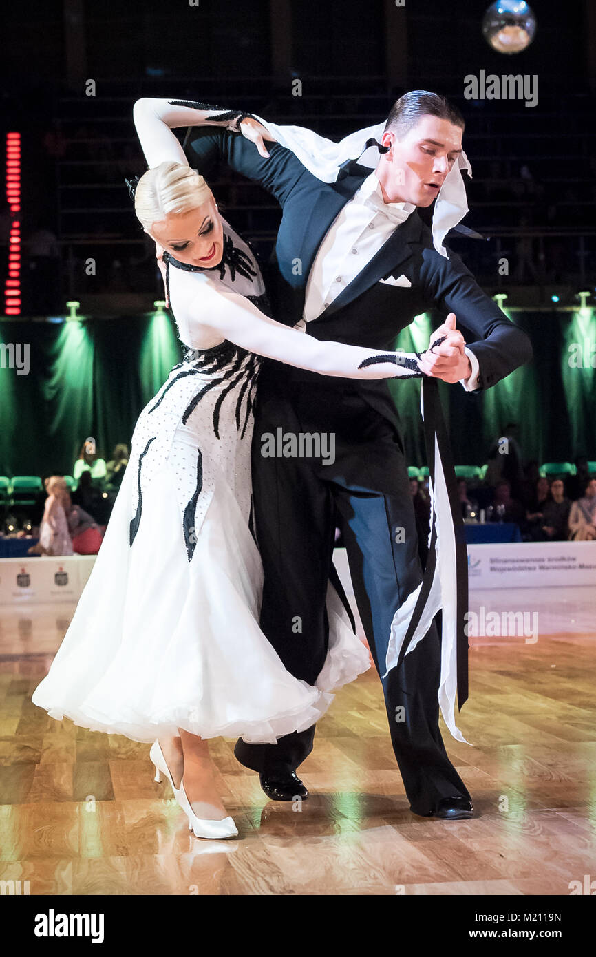 dancers dancing standard dance Stock Photo - Alamy