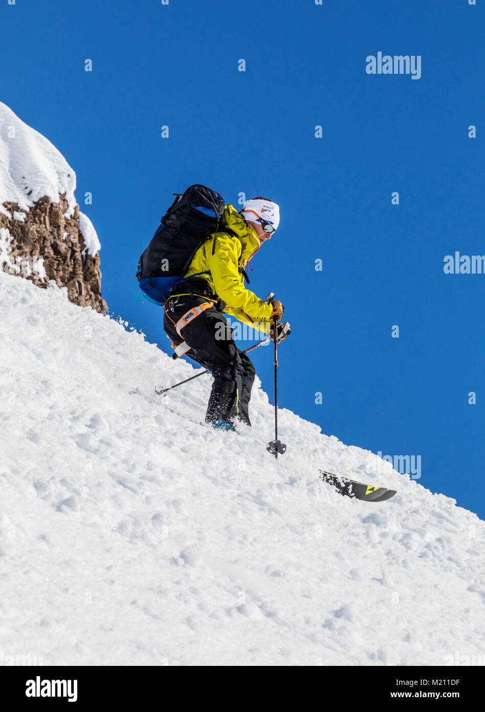 Professional mountaineers hi-res stock photography and images - Alamy