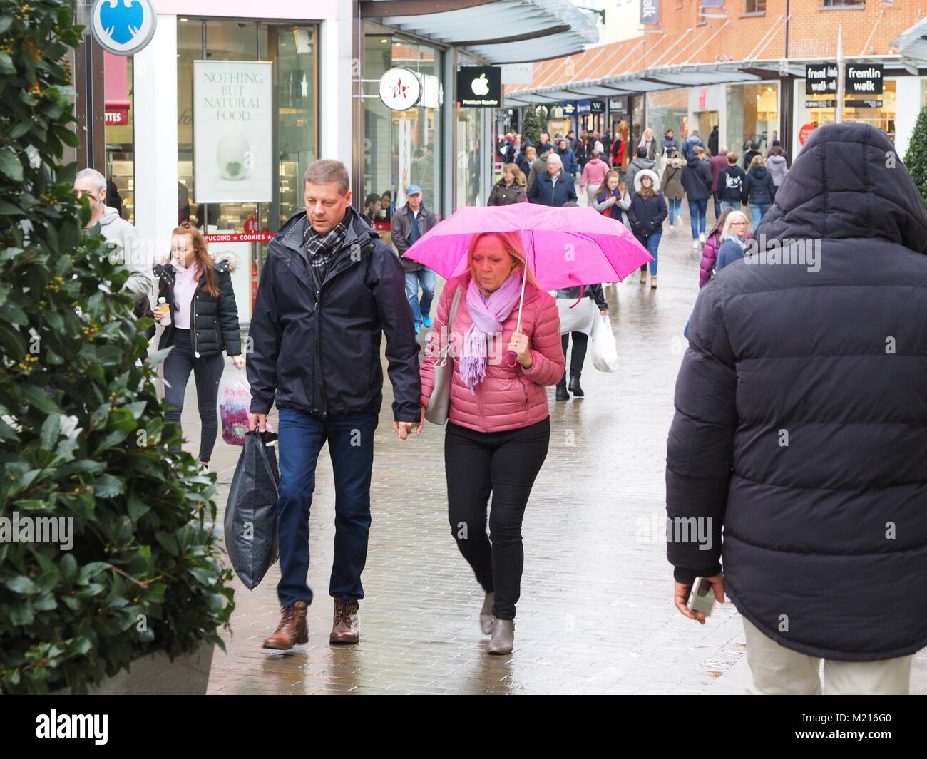 Maidstone, Kent, UK. 3rd Feb, 2018. UK Weather: a cold and wet day with ...