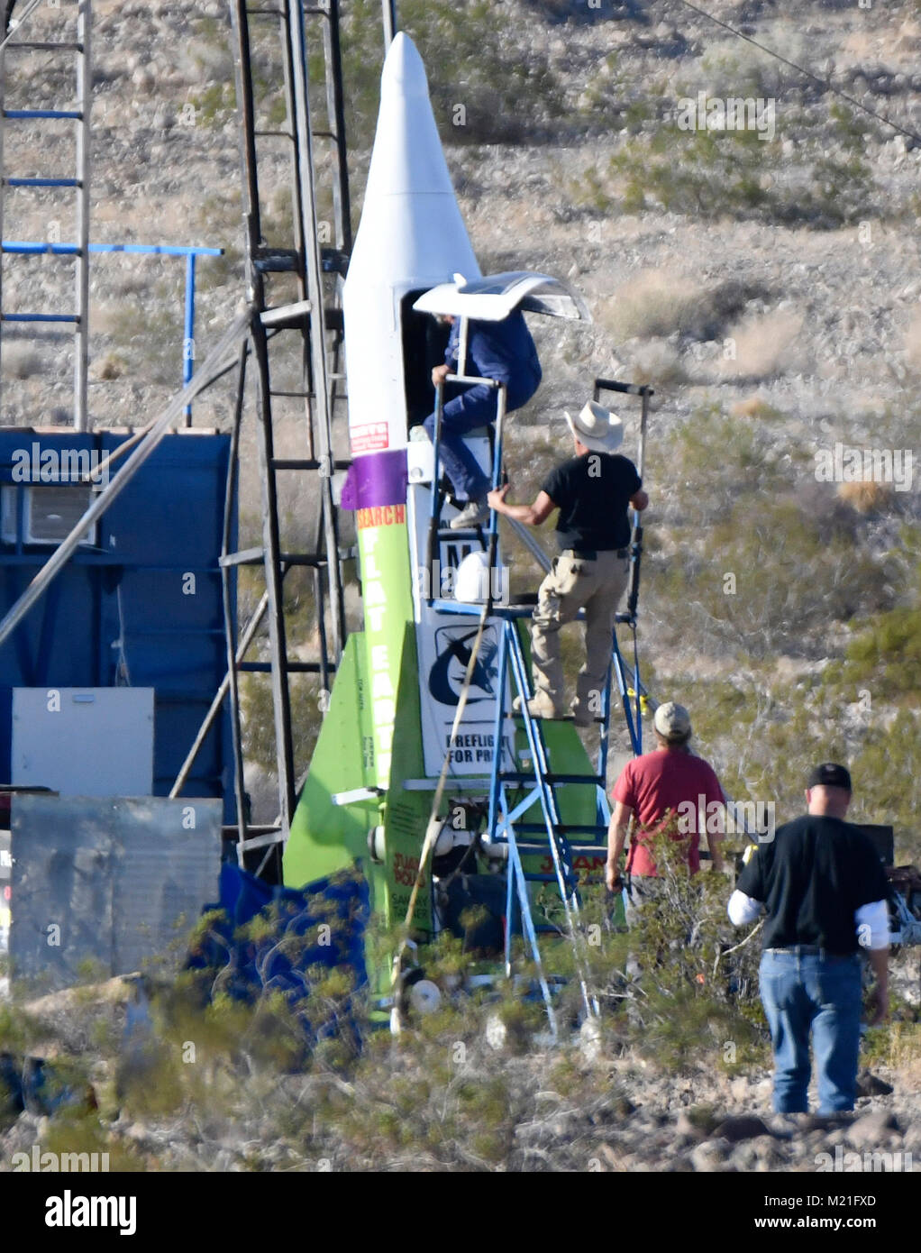 2-3-18. Amboy CA. ''Flat-Earther'' Mad Mike Hughes launch of his steam ...