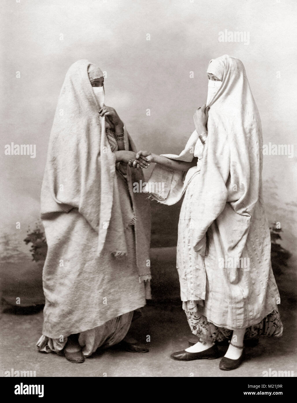 c.1880s North Africa Algeria - two veiled muslim women Stock Photo - Alamy