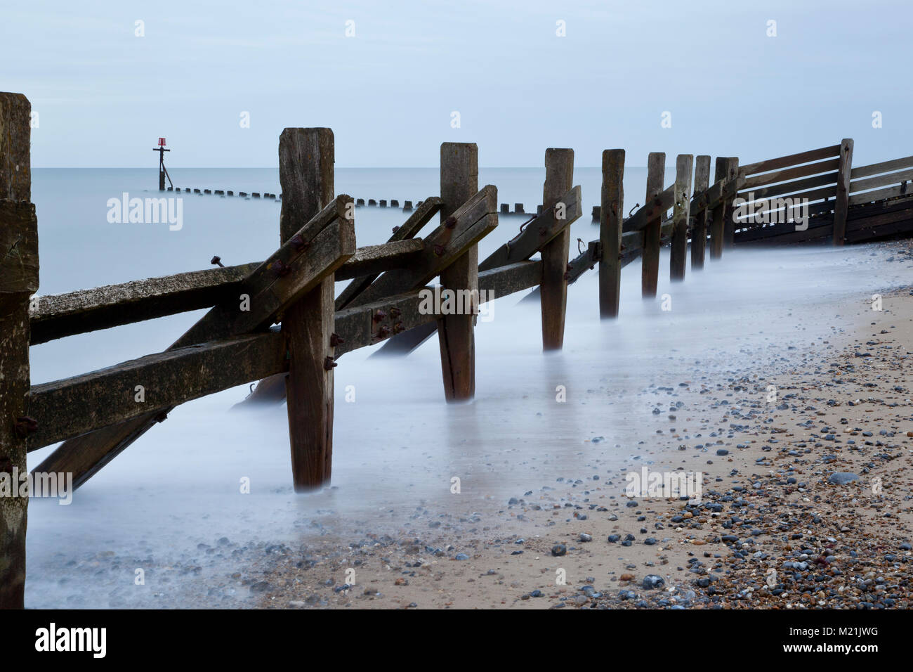 Wooden groynes hi-res stock photography and images - Alamy