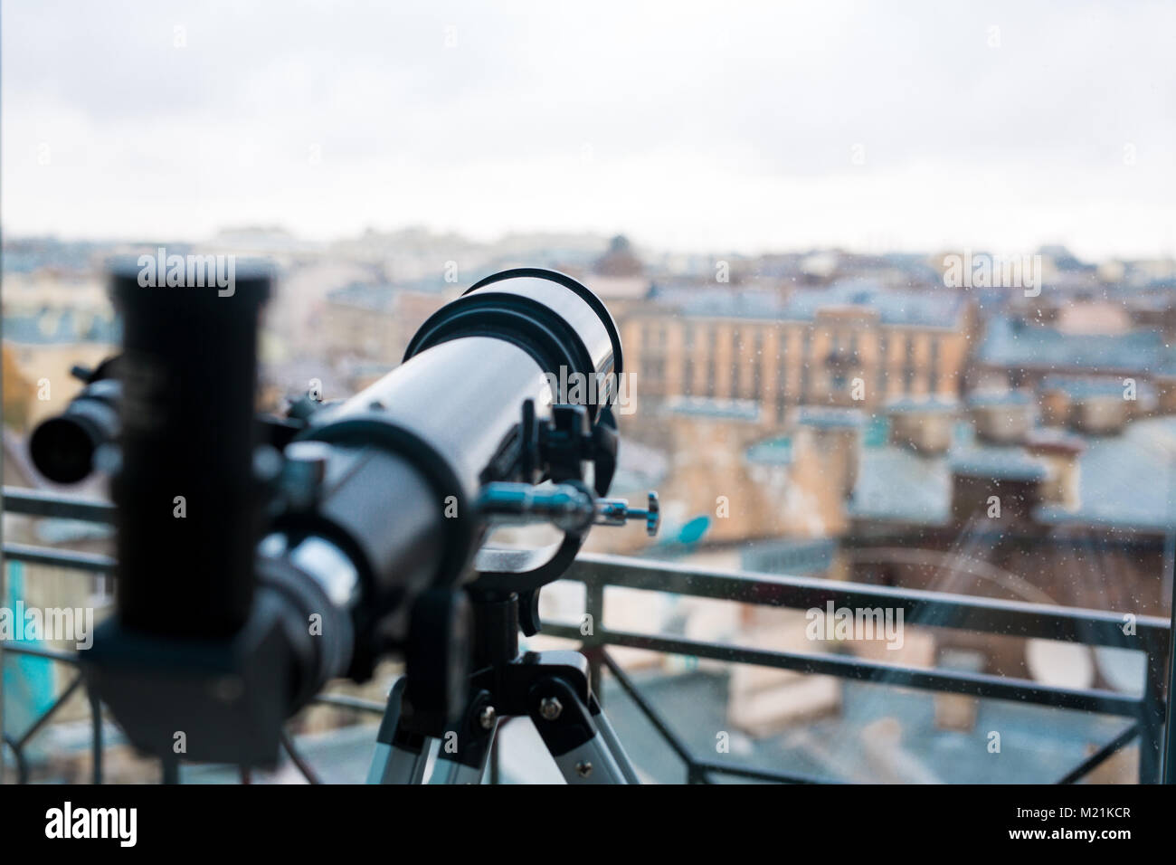 Optical observation hi-res stock photography and images - Alamy