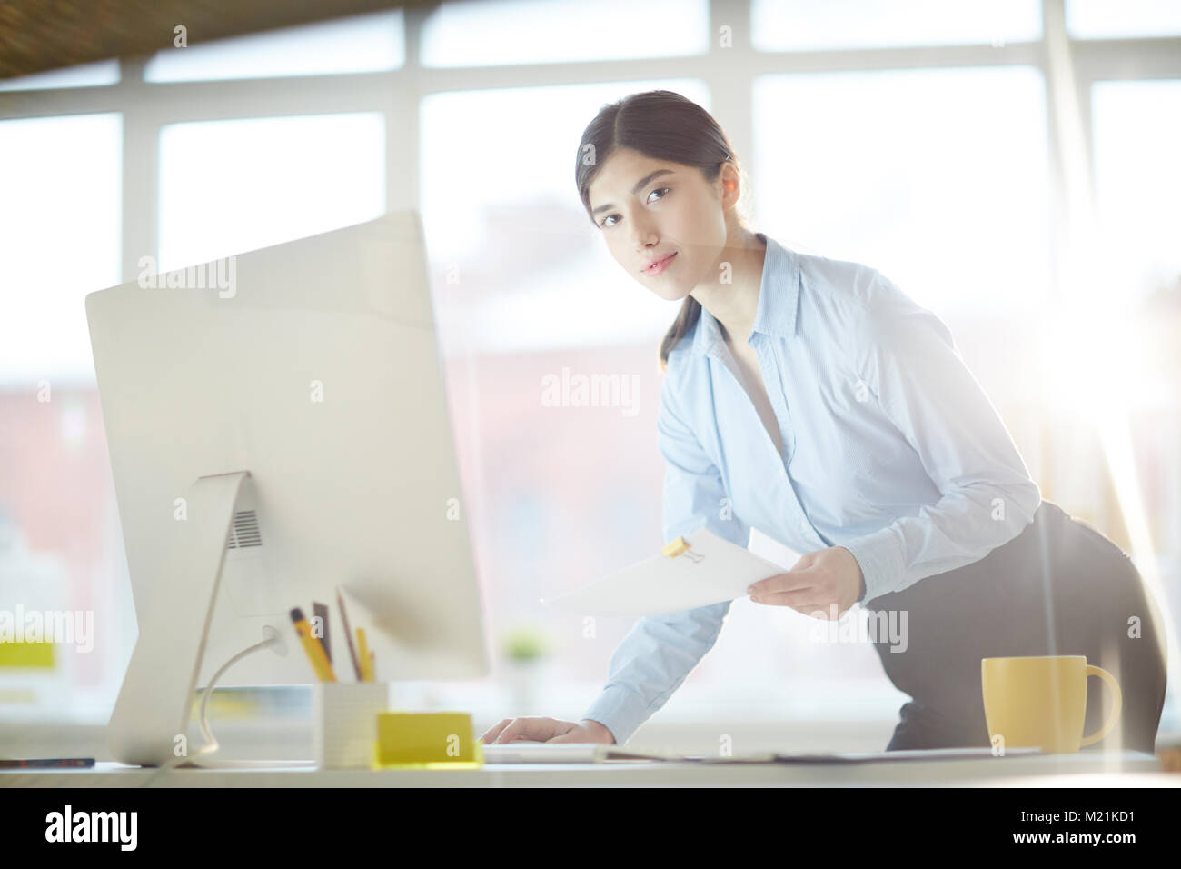 Accountant staff hi-res stock photography and images - Alamy