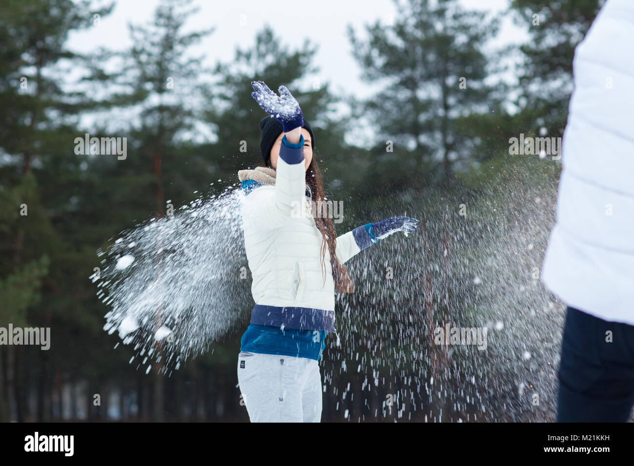 Woman sporty snow hi-res stock photography and images - Alamy