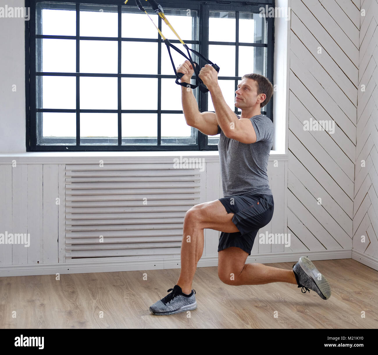 Arm workouts hi-res stock photography and images - Alamy