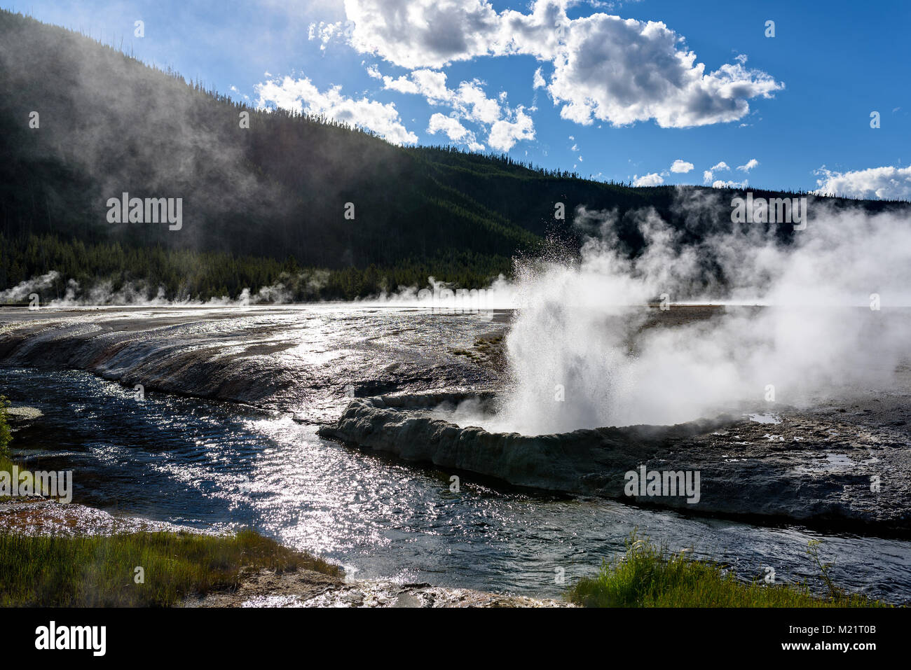 Yellowstone supervolcano eruption hi-res stock photography and images ...