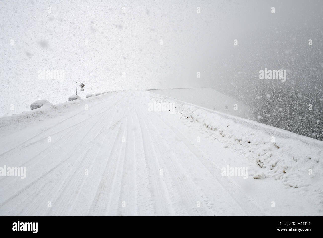 Limited visibility hi-res stock photography and images - Alamy