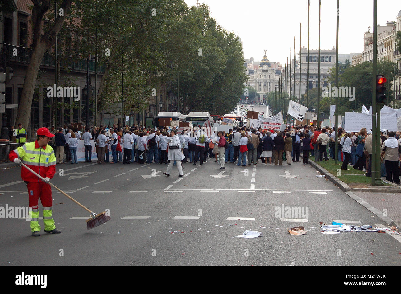 Clean-up after the demonstration - Madrid, Spain Stock Photo - Alamy
