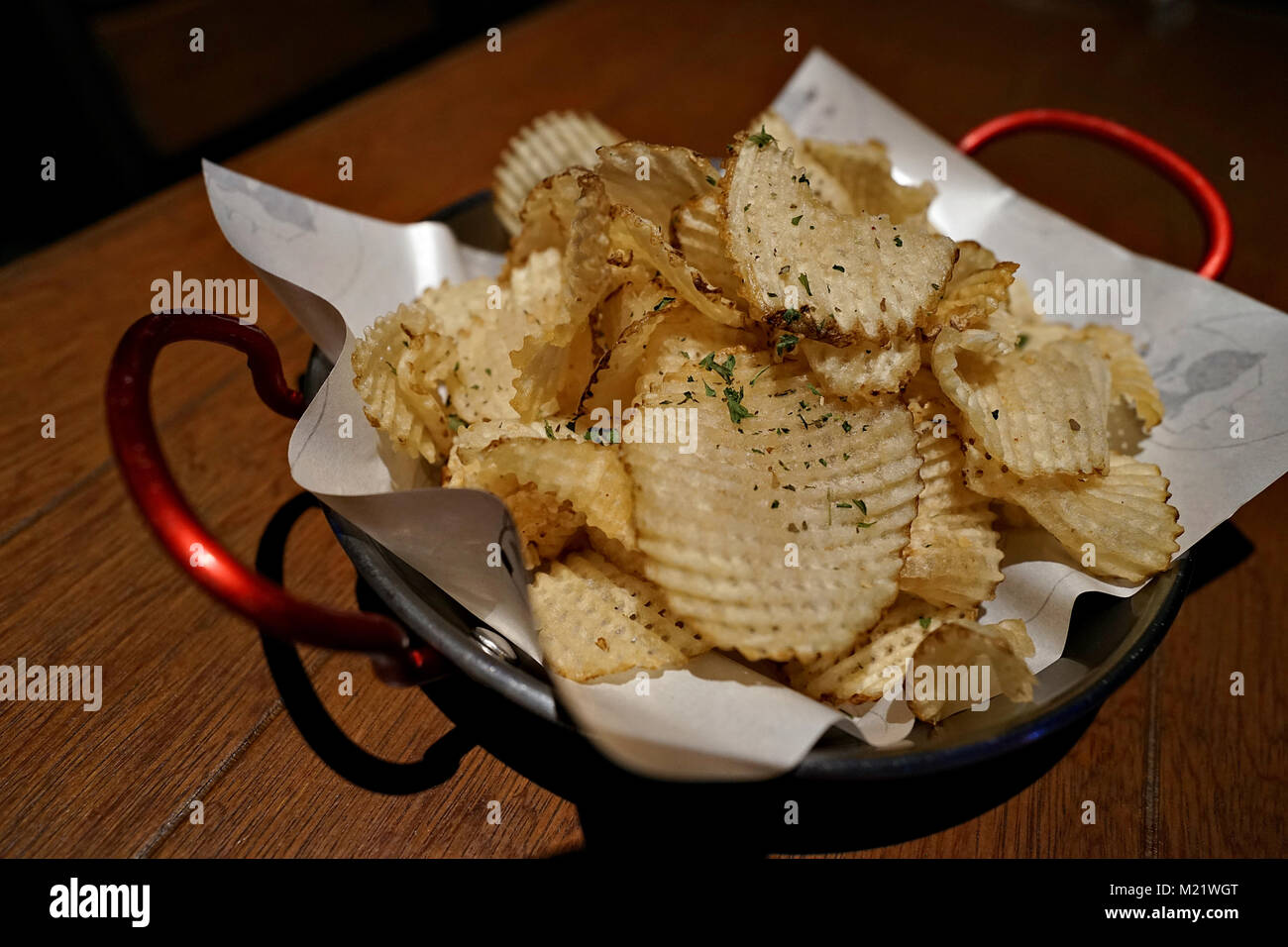 One potato chip hi-res stock photography and images - Alamy