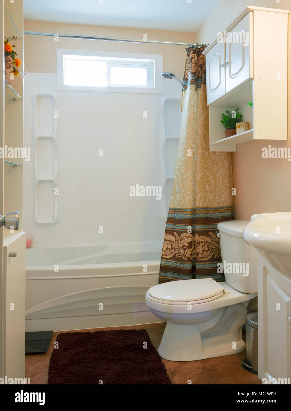 Interior design toilet hi-res stock photography and images - Alamy