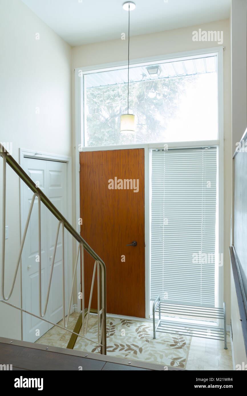Empty hallway interior Stock Photo - Alamy