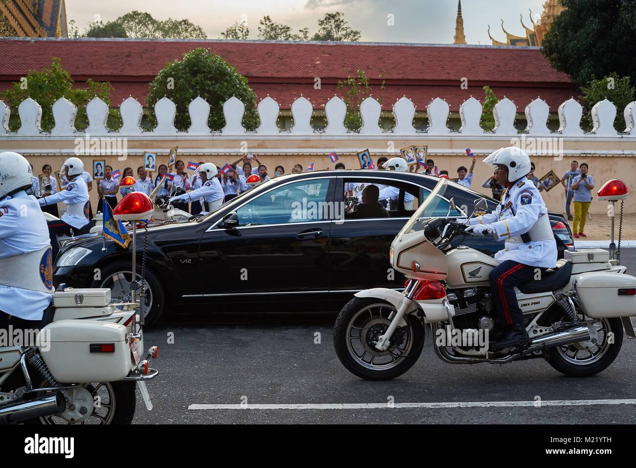 Norodom sihamoni king cambodia hi-res stock photography and images - Alamy