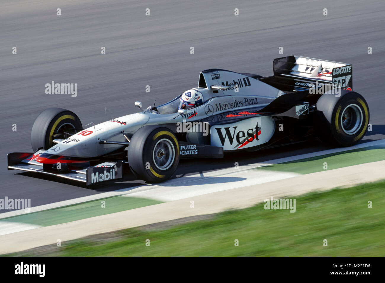 David coulthard 1997 hi-res stock photography and images - Alamy