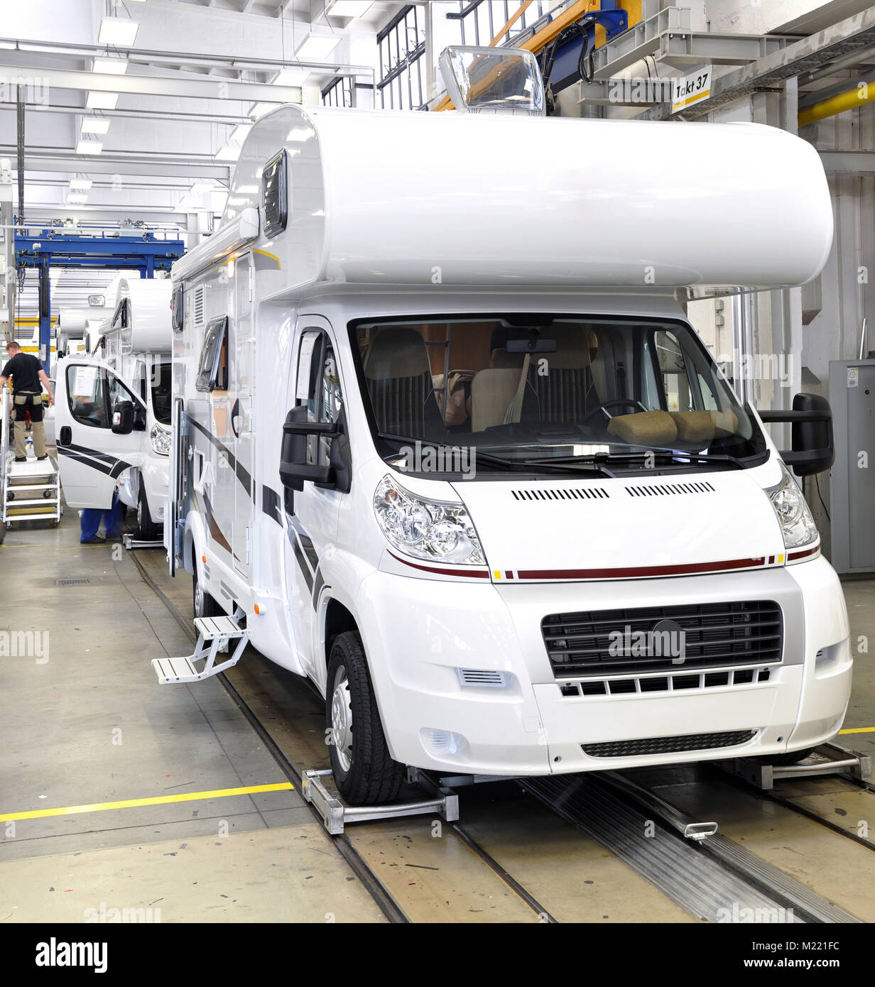 quality control of finished assembly of motorhomes / camper vans in the ...