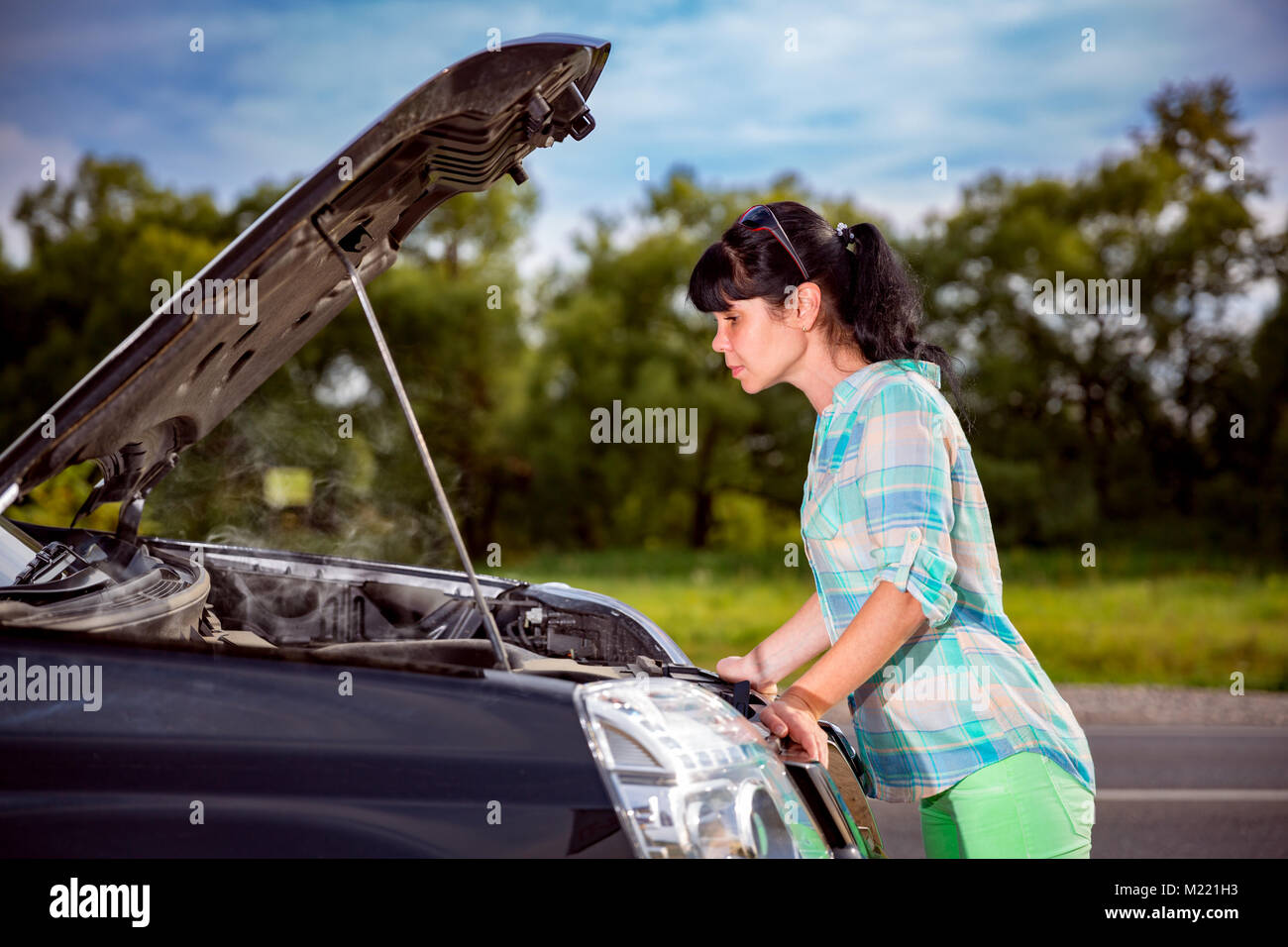 Car problems hi-res stock photography and images - Alamy