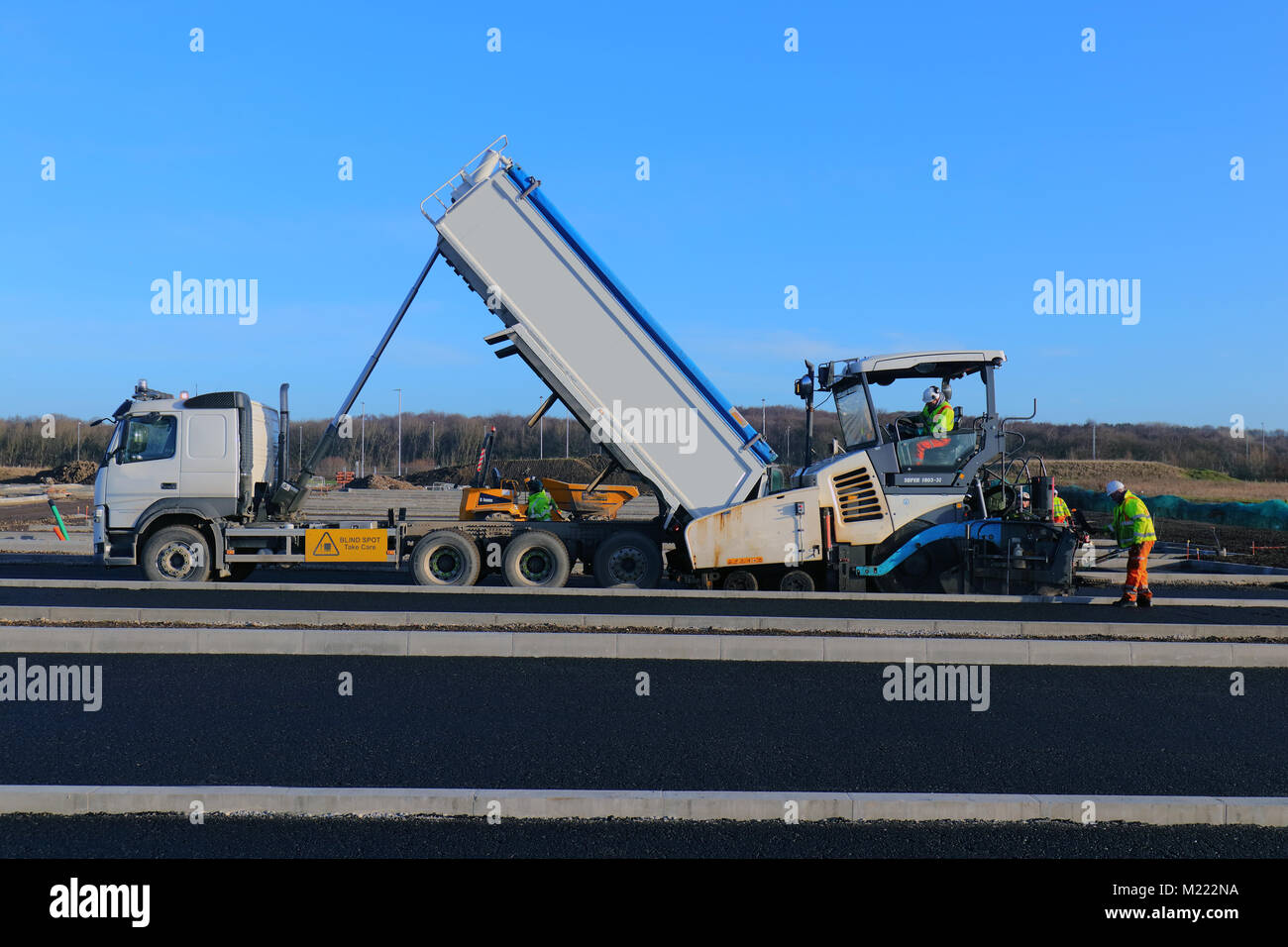 Tarmac machine hi-res stock photography and images - Alamy
