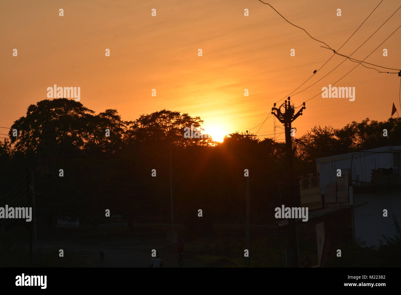 Sunrays home hi-res stock photography and images - Alamy