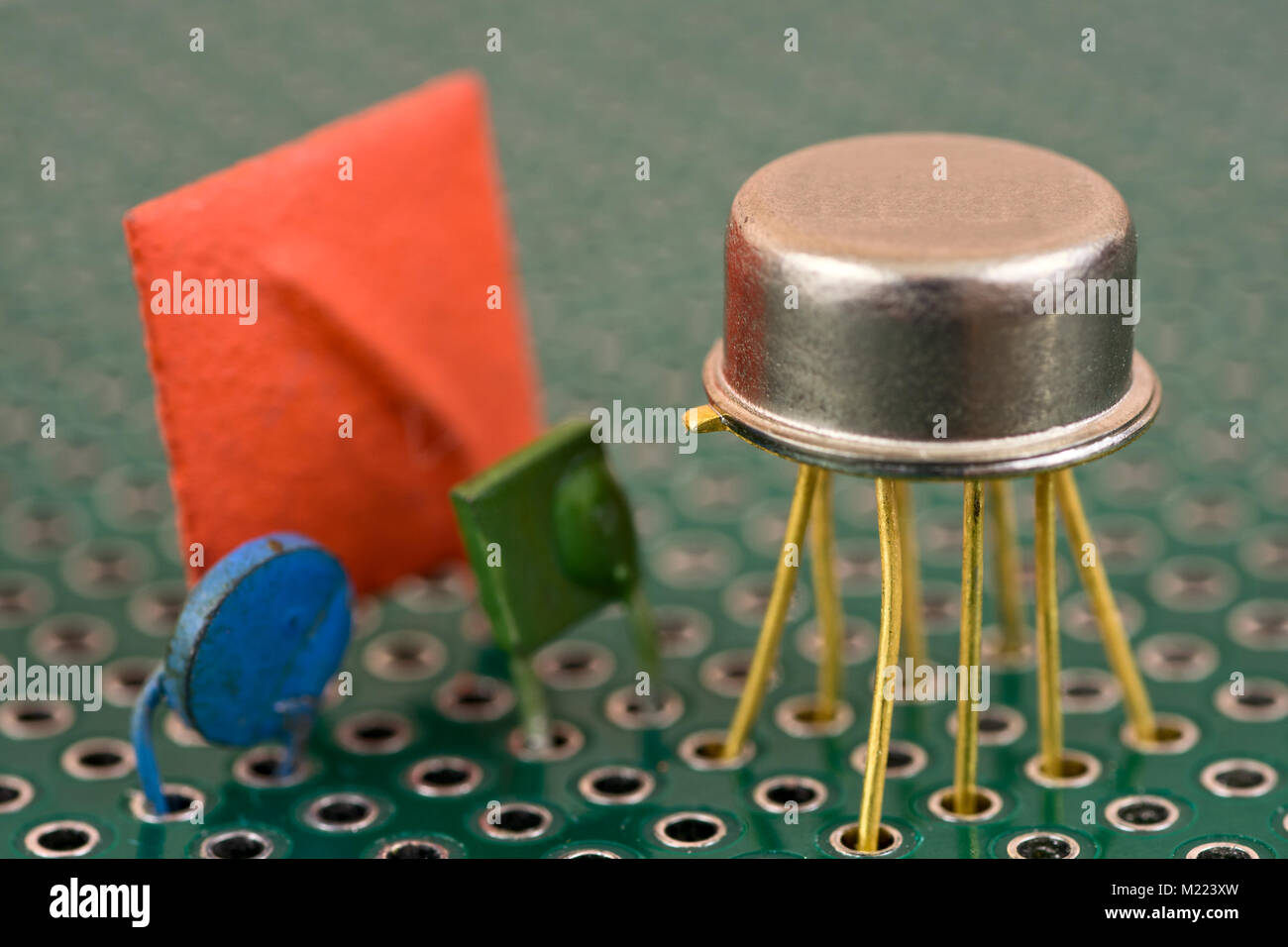 Vintage electronic circuit hi-res stock photography and images - Alamy