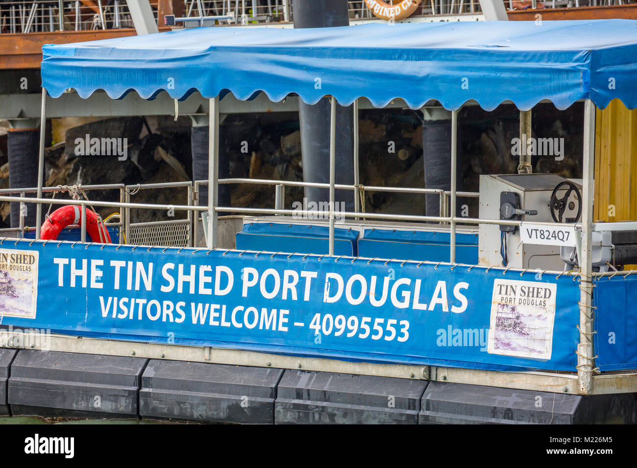 Tin shed hi-res stock photography and images - Alamy