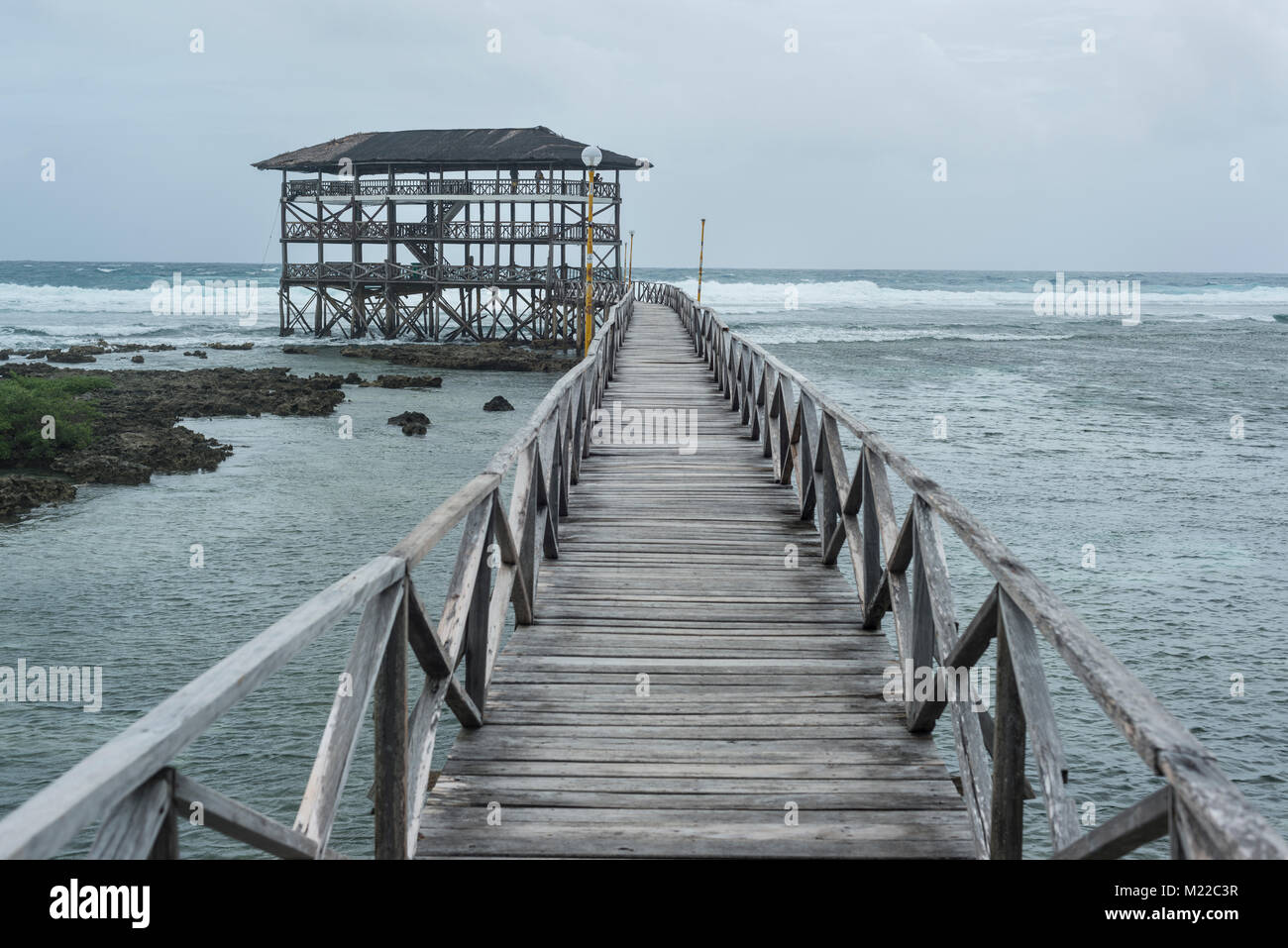Open shore structure hi-res stock photography and images - Alamy