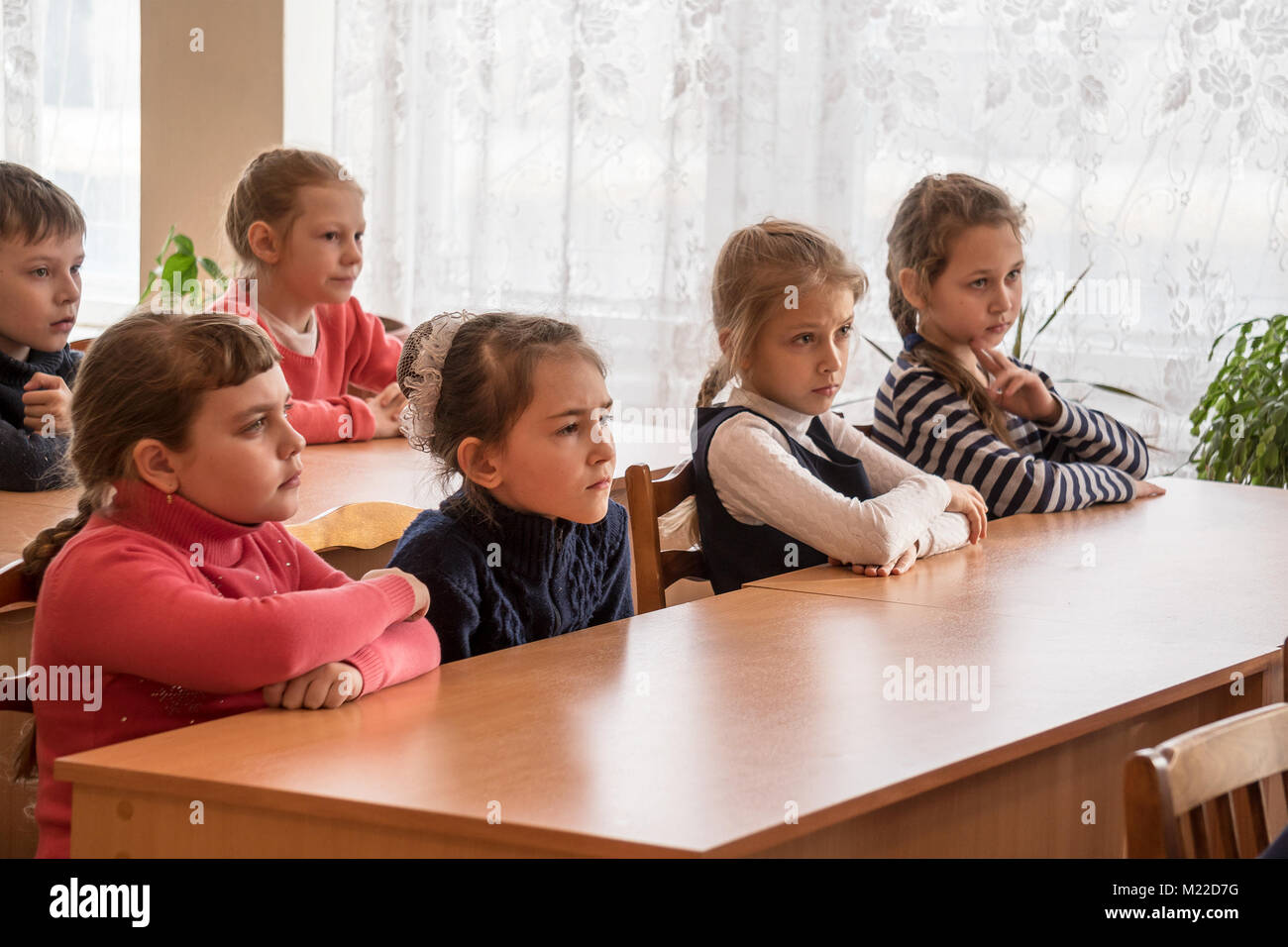 Young kids interacting classroom hi-res stock photography and images ...