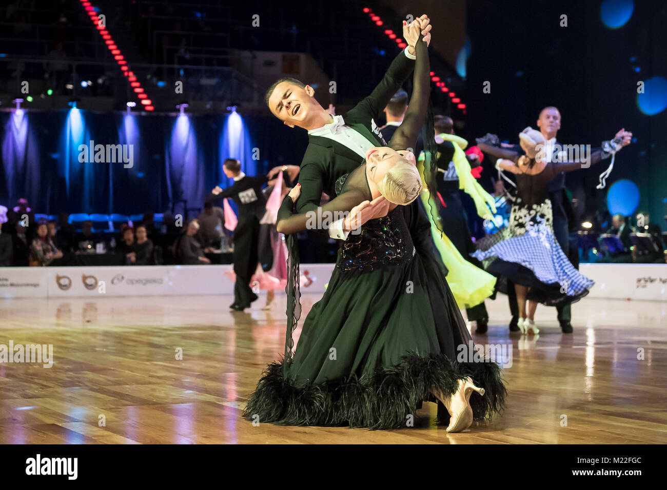 dancers dancing standard dance Stock Photo - Alamy