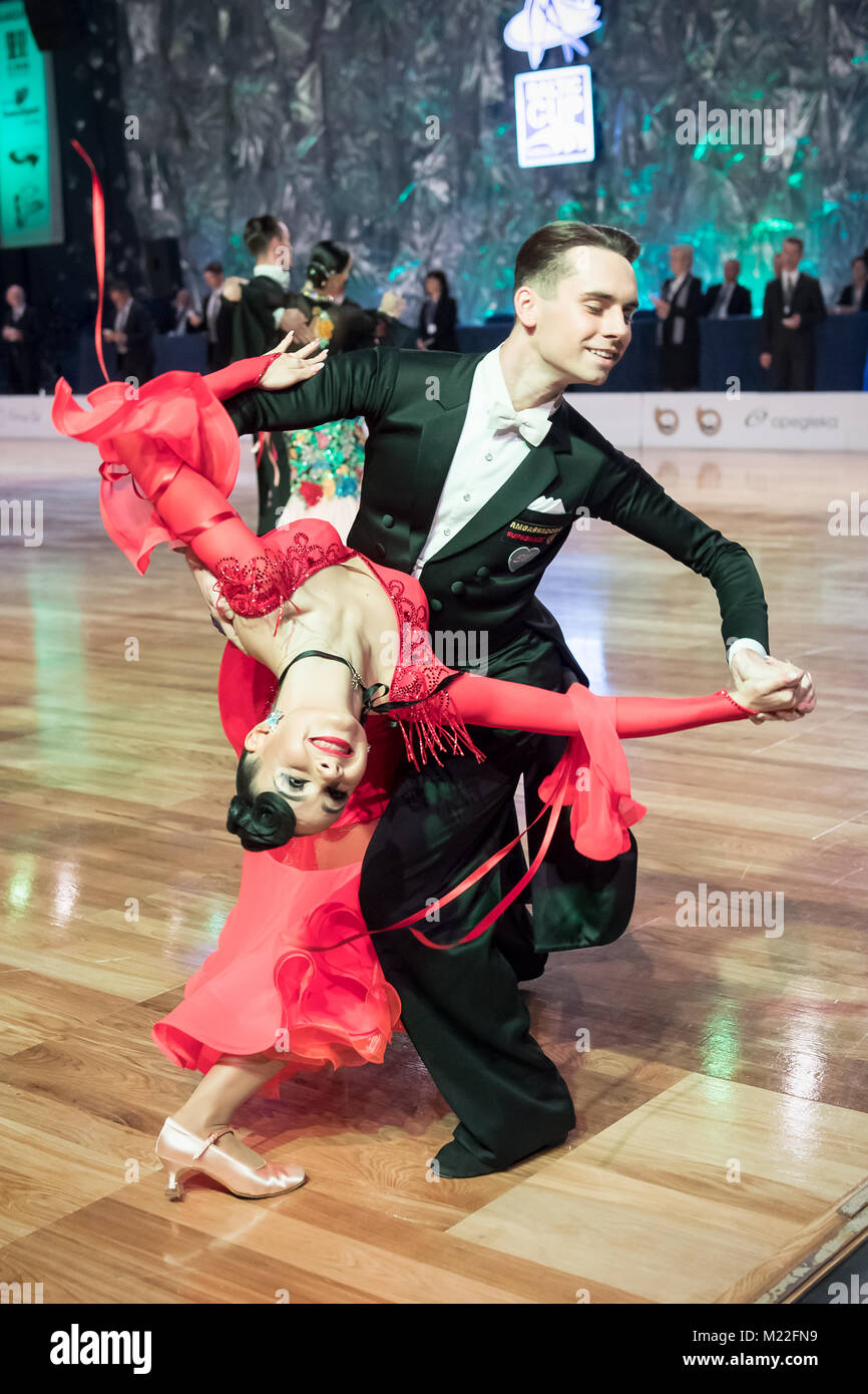 dancers dancing standard dance Stock Photo - Alamy