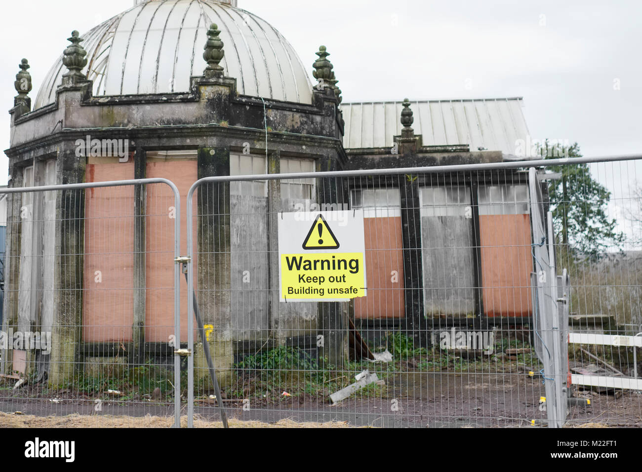 Unstable building dangerous keep out site construction building site ...