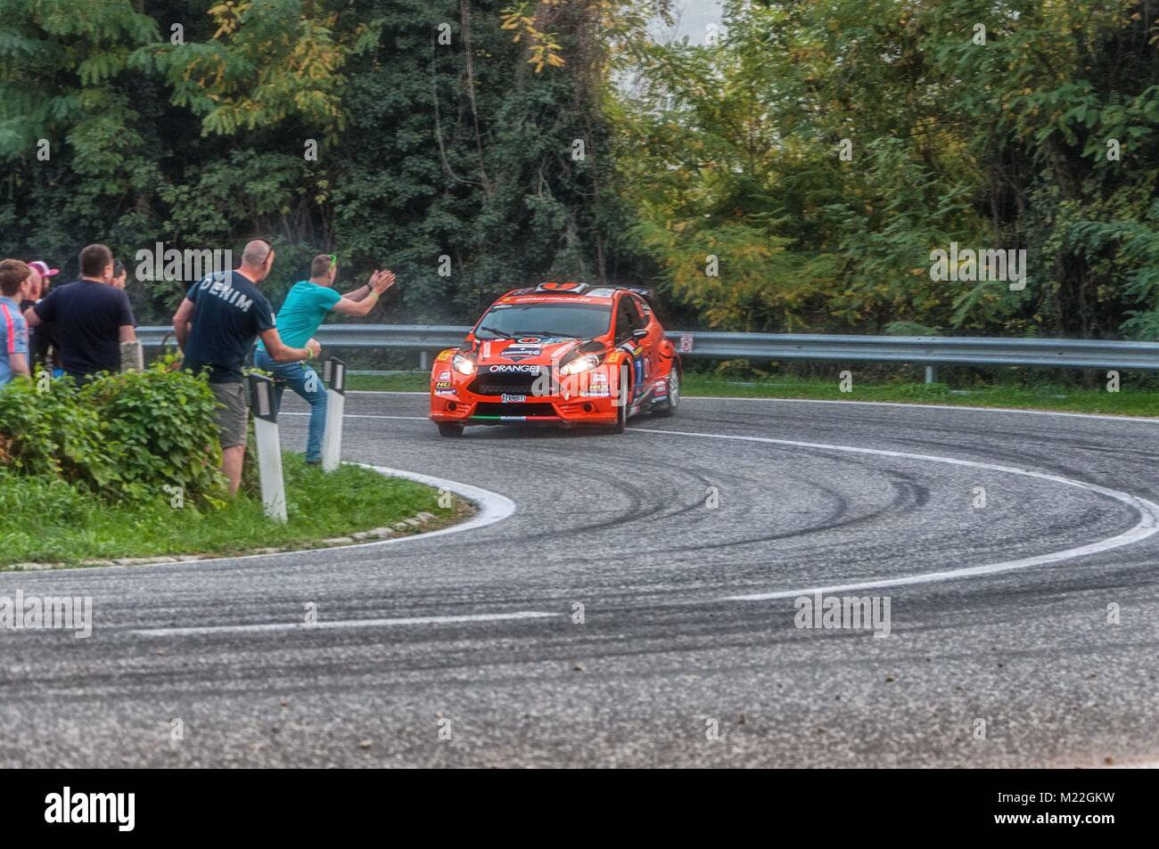 FORD FIESTA R5 orange old racing car rally in old racing car rally THE ...