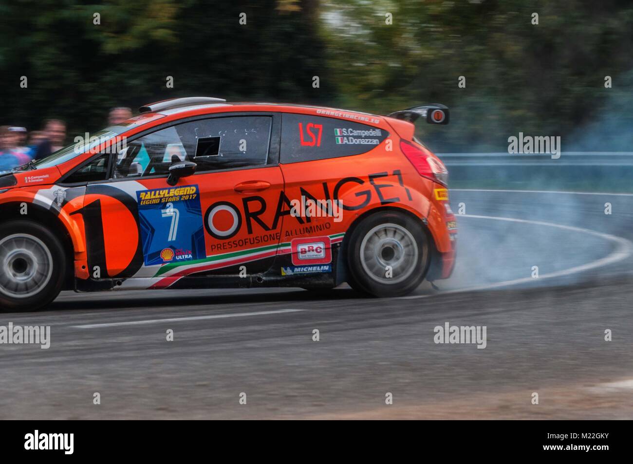 FORD FIESTA R5 orange old racing car rally in old racing car rally THE ...
