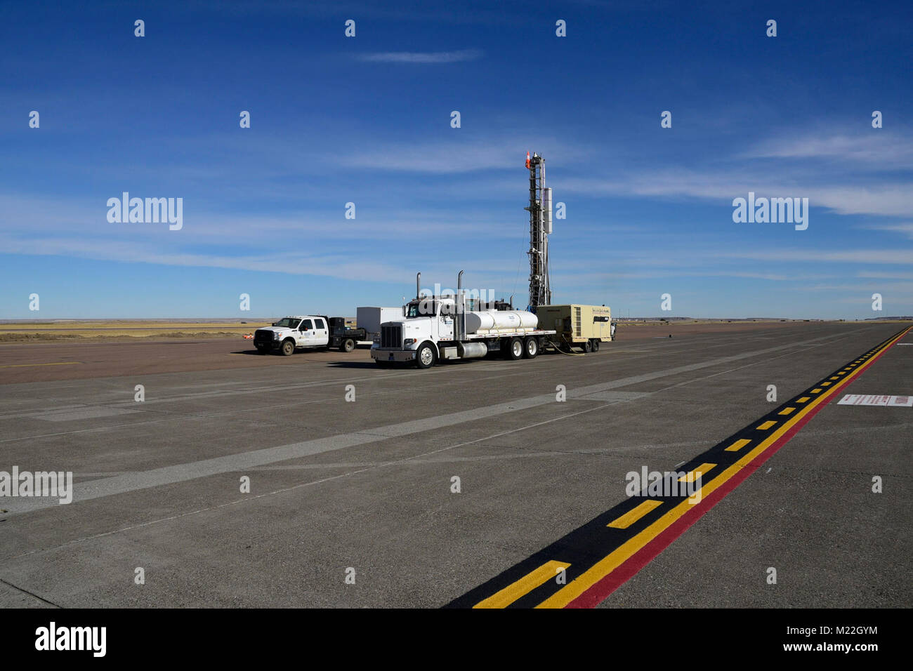 Well drillers hi-res stock photography and images - Alamy