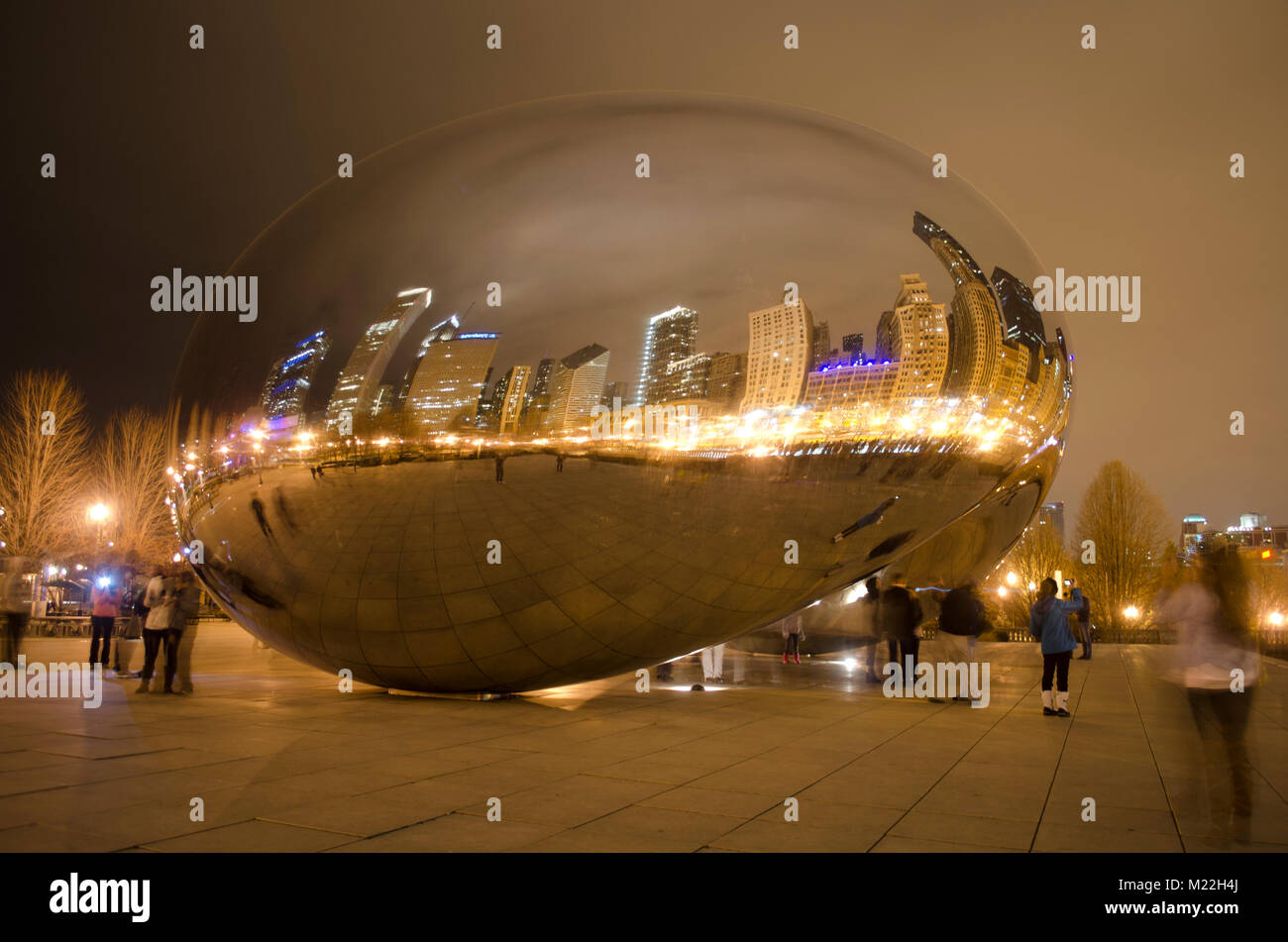 Chicago skyline night hi-res stock photography and images - Alamy