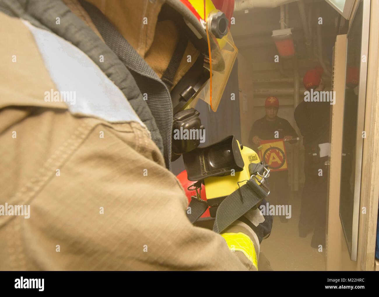 PACIFIC OCEAN (Dec 23, 2017) – A Military Sealift Command civilian ...