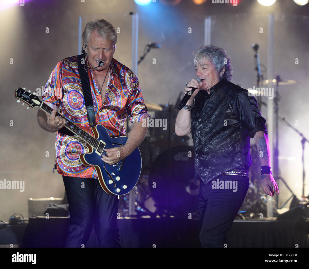 Graham russell of air supply hi-res stock photography and images - Alamy