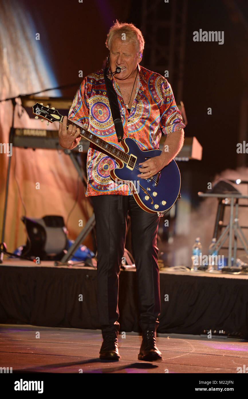 Graham russell air supply perform hi-res stock photography and images ...