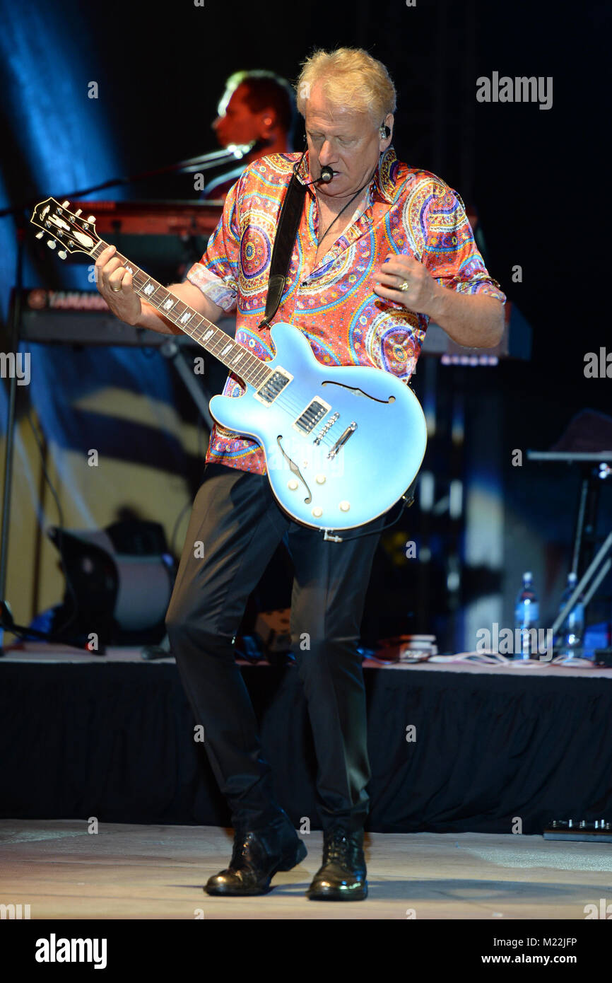 Graham russell air supply perform hi-res stock photography and images ...