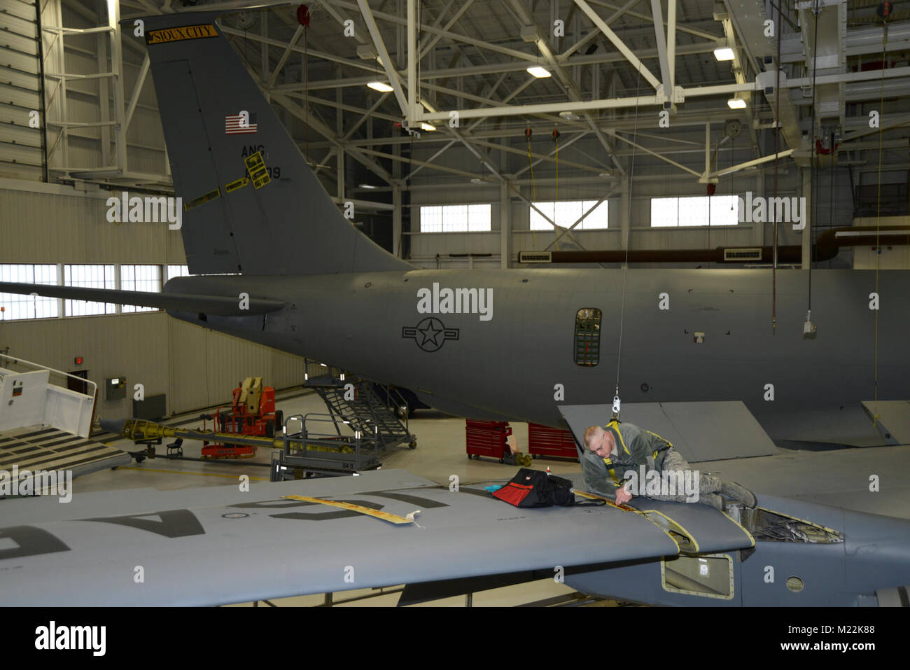 185th air refueling wing hi-res stock photography and images - Alamy