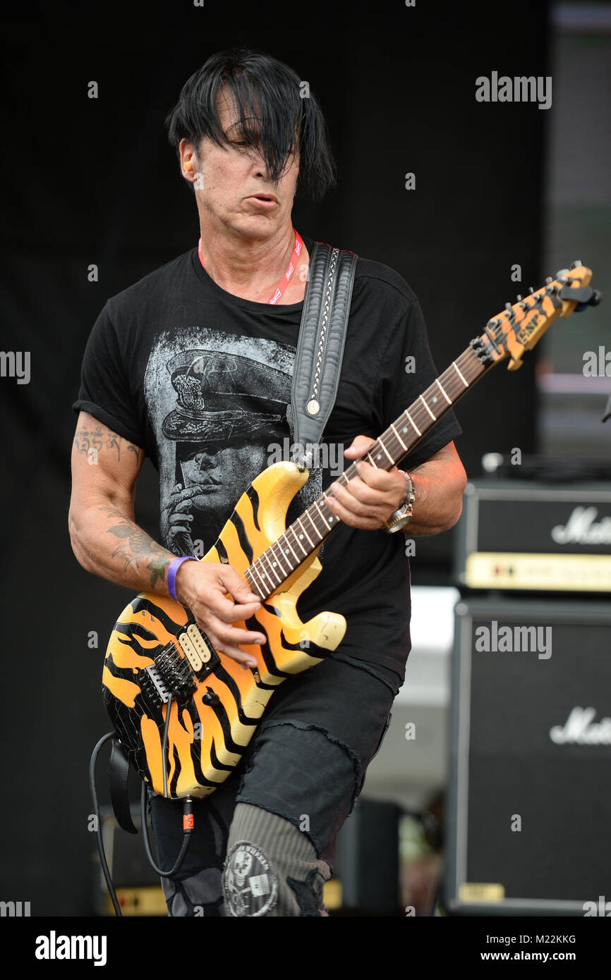 WESTON, FL - APRIL 03: George Lynch of Lynch Mob performs at Rockfest ...
