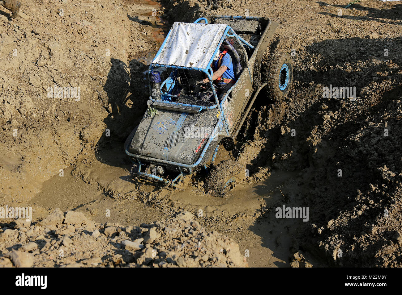 Mud Splattered Car High Resolution Stock Photography and Images - Alamy