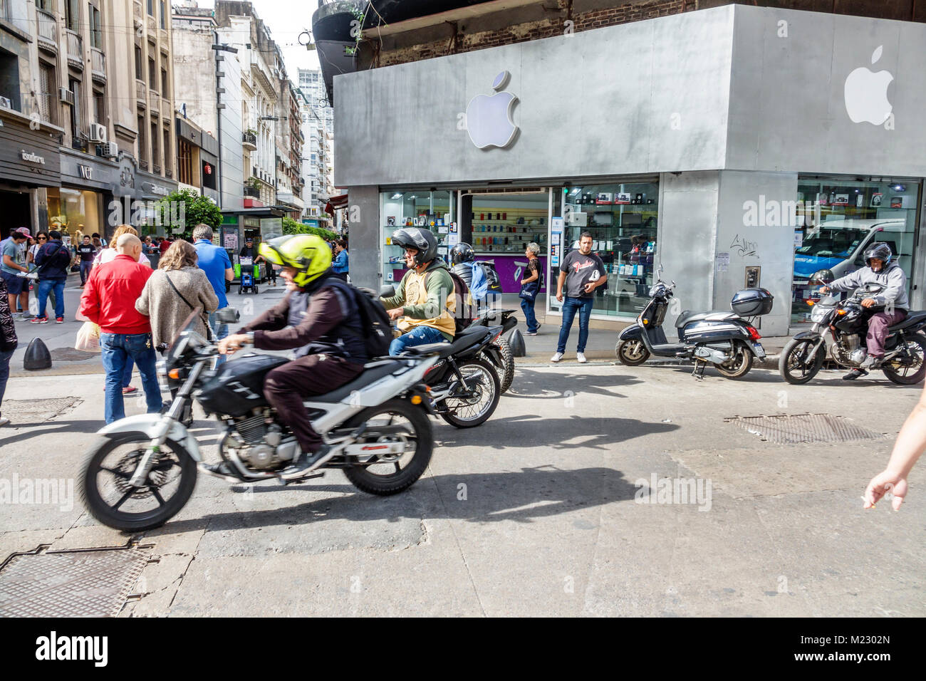 Pedestrian Mall Arcade High Resolution Stock Photography and Images - Alamy
