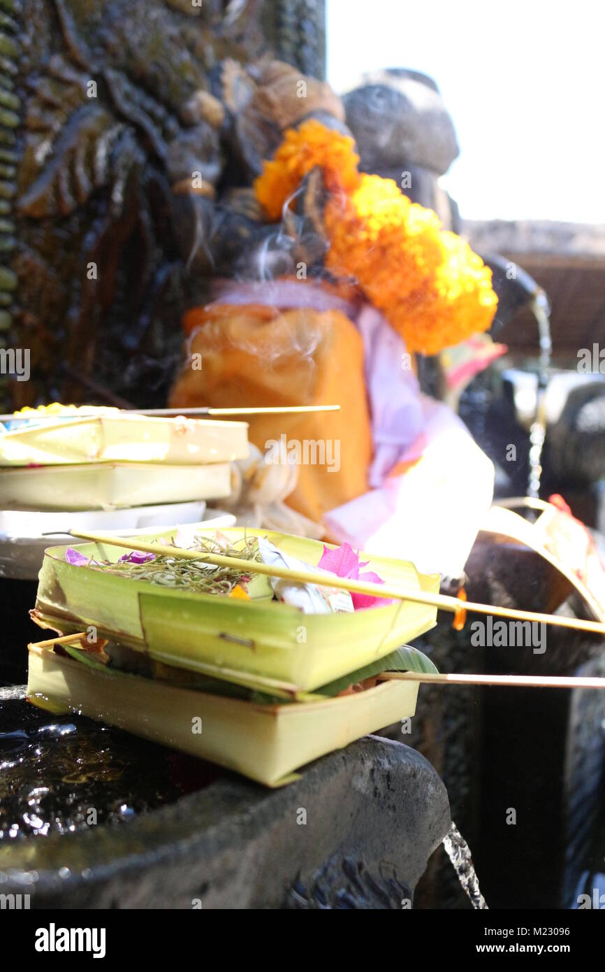 Peace and offerings hi-res stock photography and images - Alamy