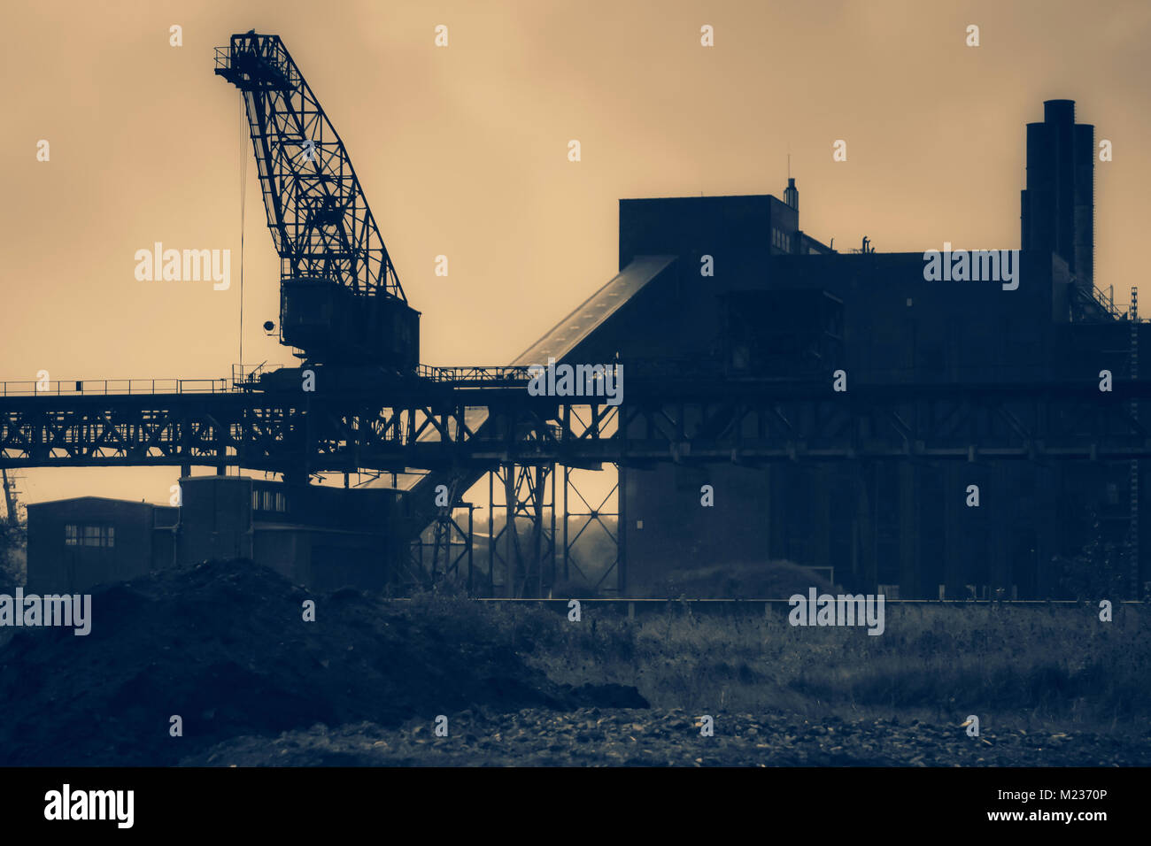 Old shipyard hi-res stock photography and images - Alamy