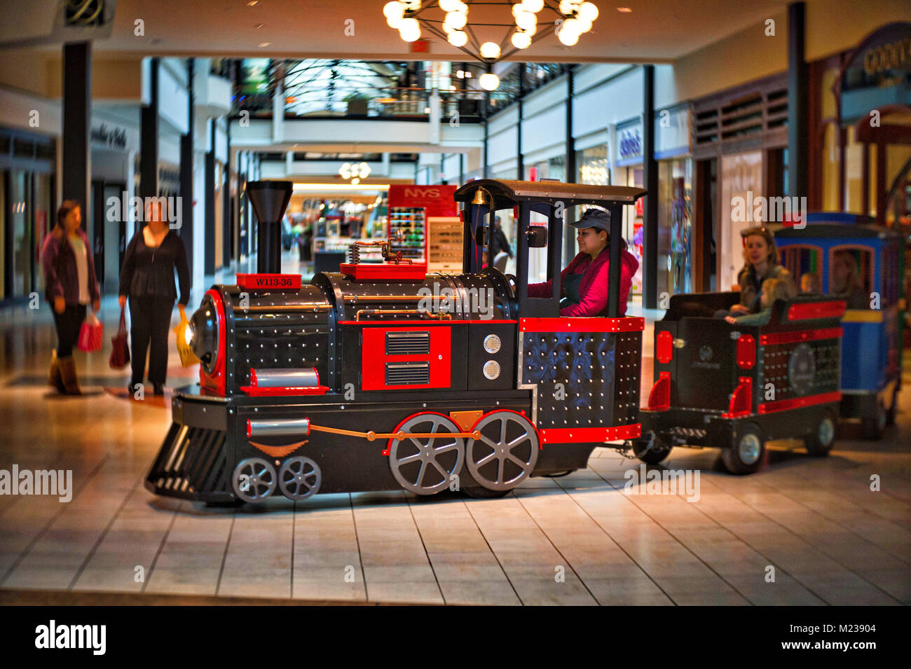 UNITED STATES: Jan. 29, 2018: Dulles Town Center is an indoor shopping ...