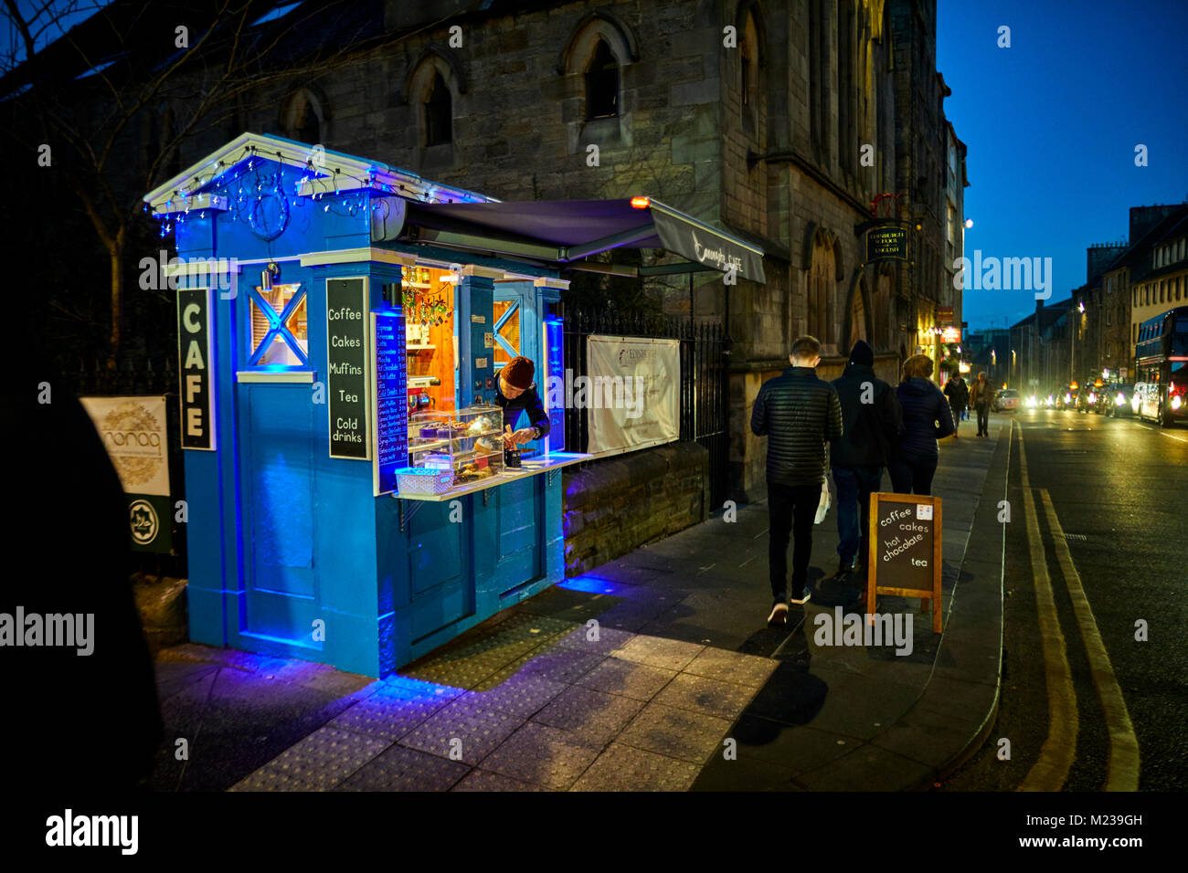 Police kiosk hi-res stock photography and images - Alamy