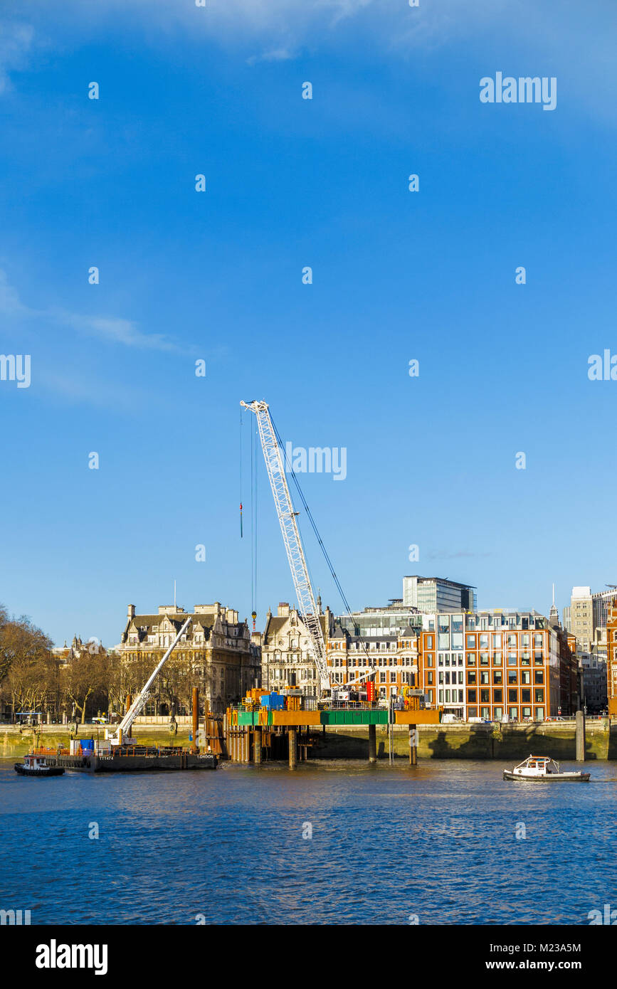 London new platform project hi-res stock photography and images - Alamy